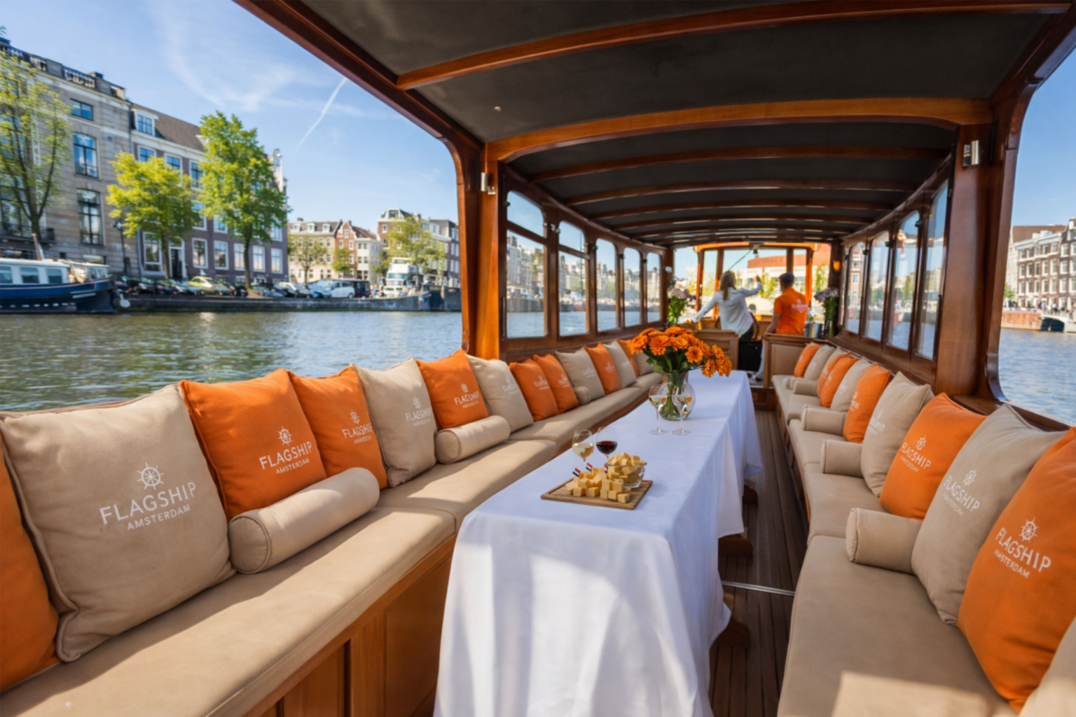 Book a canal cruise in Amsterdam - With Flagship Amsterdam