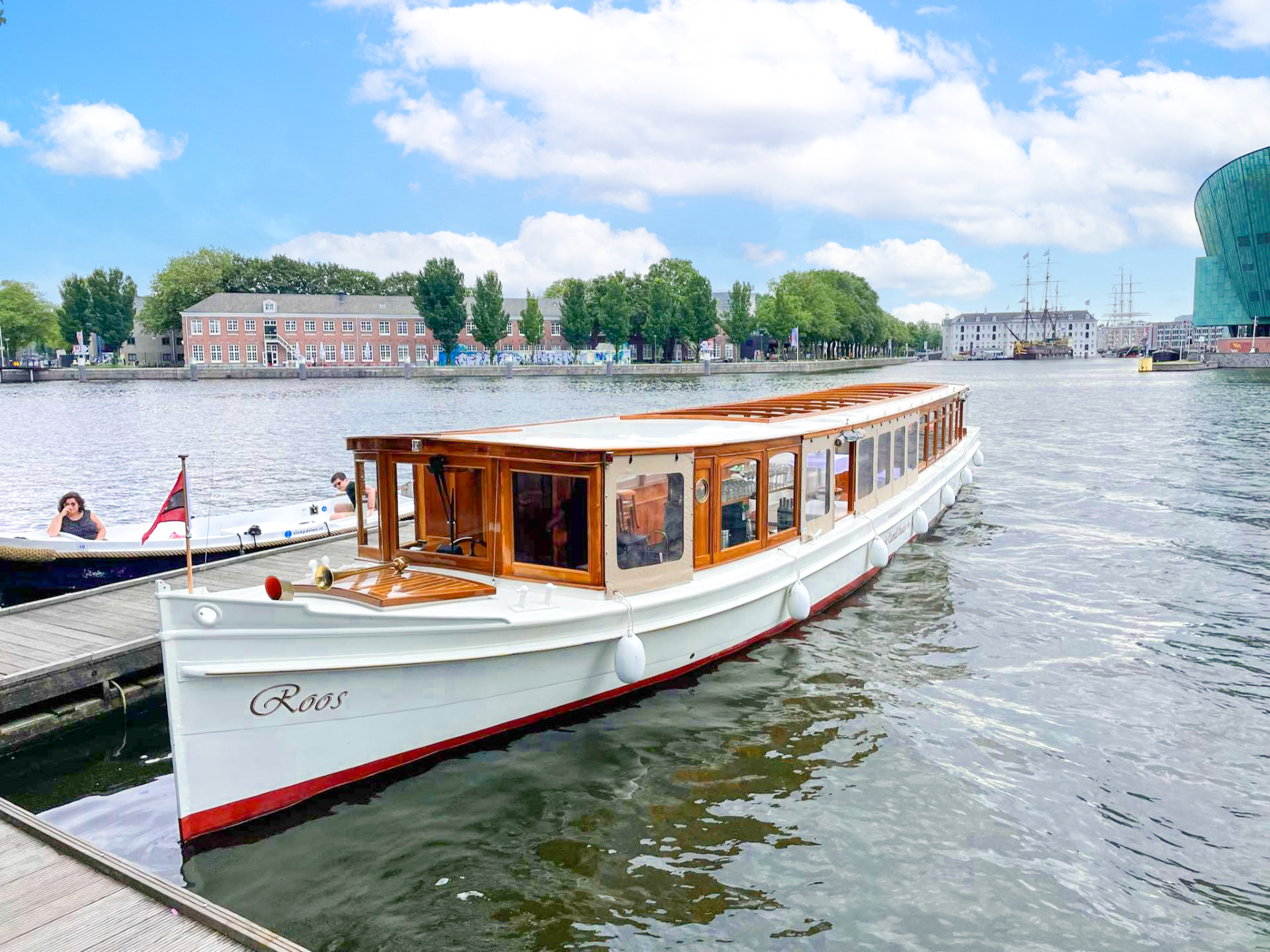 Roos - Flagship Amsterdam
